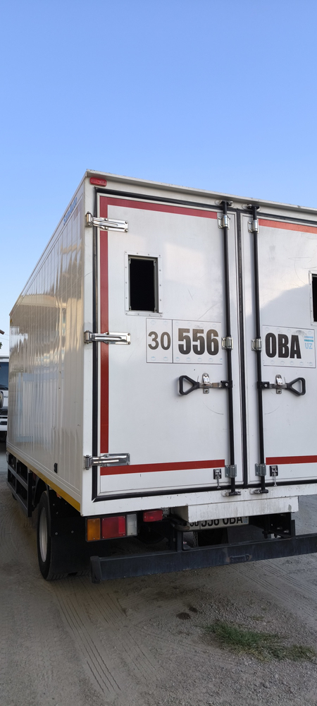 Isuzu 5 ton sotiladi