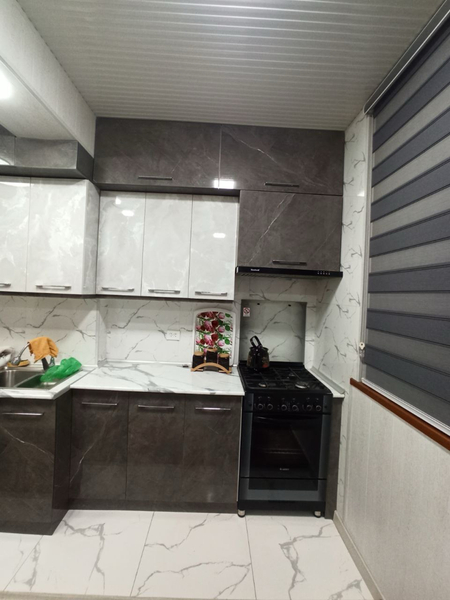 Medgaradok 3/2/5 balkon 2/6 evro remont mebil tehnikasi bn sotiladi