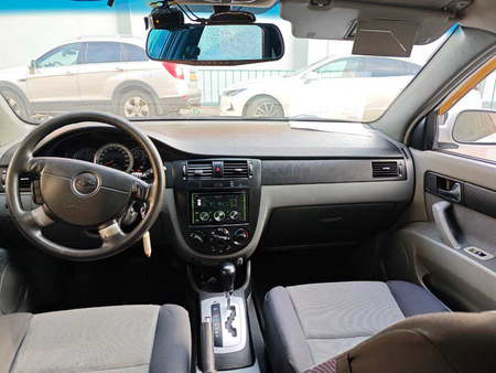 Продается автомобиль LACETTI 1.8 автомат