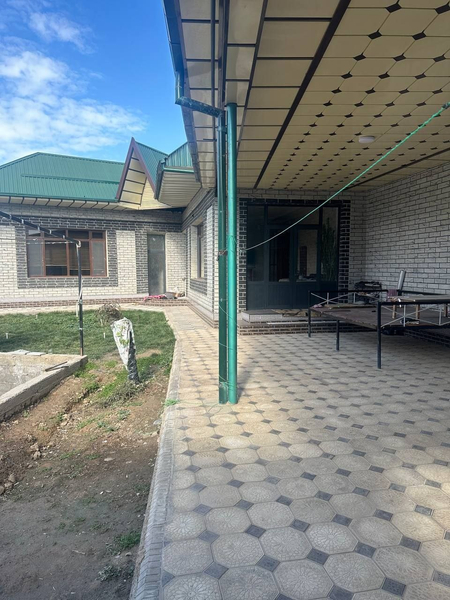 Продаётся Чирчик дом 5ком