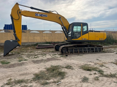 XCMG 230 EKSKAVATOR sotiladi