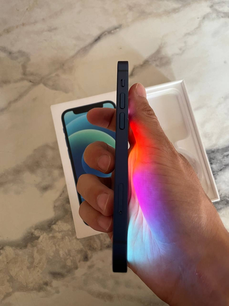 iPhone 12 Mini..