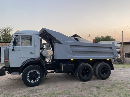 Kamaz 55111 srochna sotiladi