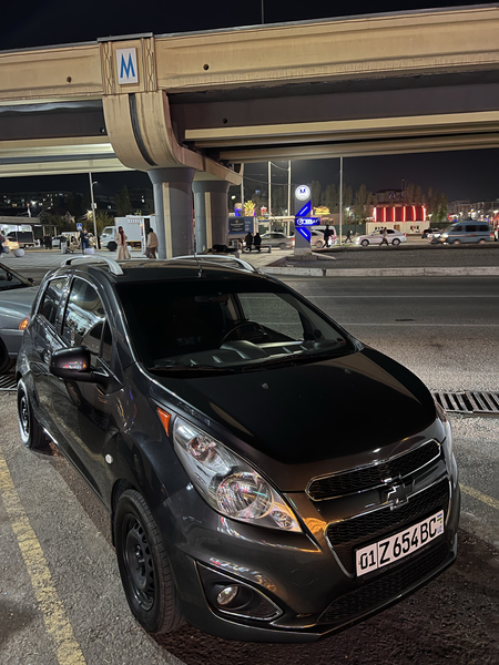 Продаётся Chevrolet Spark 1.25