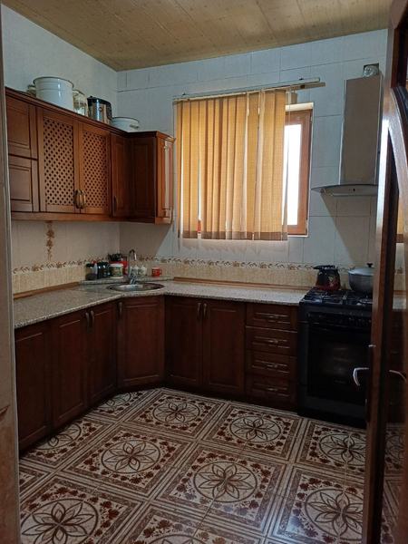 Квартира сотилади, 3 хоналик 160 м2 Нихол кольцо