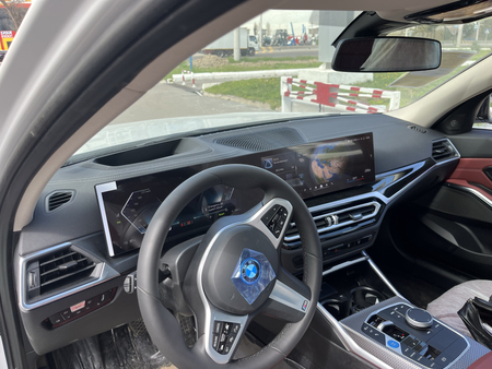 BMW i3 eDrive 40 L. Night sport. Full. 2024. В наличии. Без пробега.