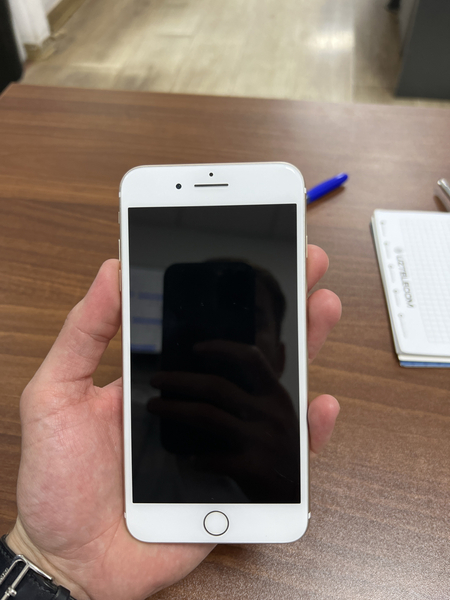Iphone 7 plyus 32 gb