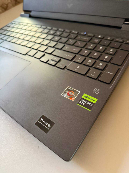 HP victus gaming