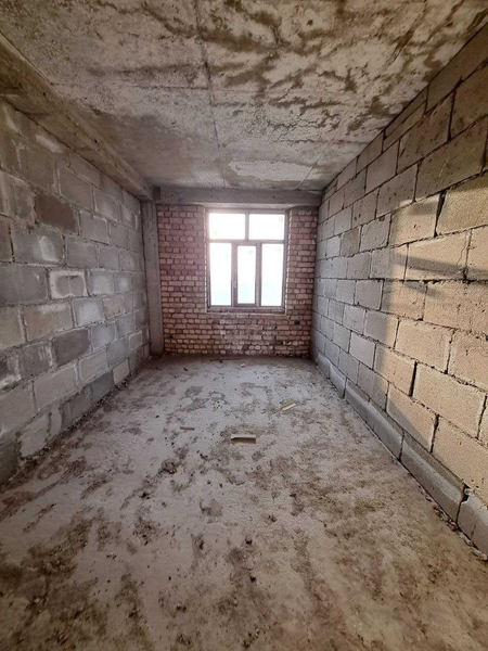 2х комнатная квартира на 4 этаже 52кв/м, в Самарканде