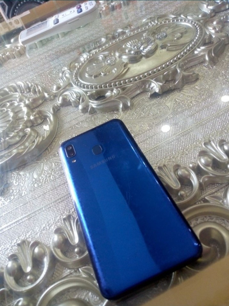 Samsung Galaxy A20
