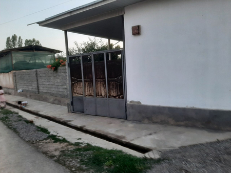 Srochna uchastka sotiladi 12 sotix Yangibozor Kavardon