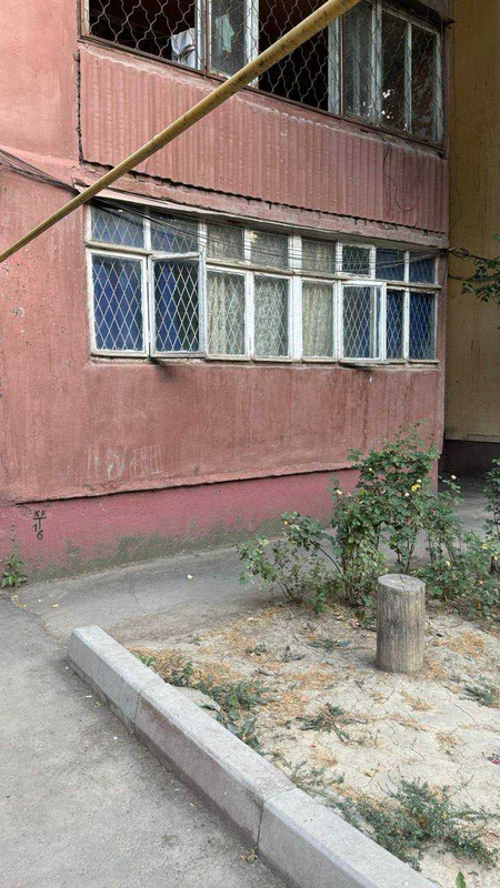 V3882 2/1/4 Чиланзар Г9А Ор.р: Фархадский базар 54м2 Без ремонта