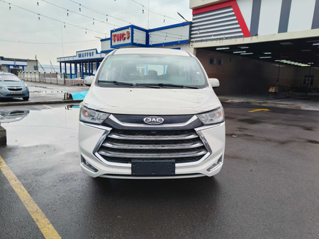 JAC M4  Minibus 2022