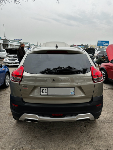 Продаётся Lada Xray cross 21-22 CVT