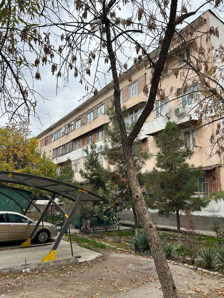 2/4/4 Мирабадский район. Ул. Фитрата. Рисовый базар. 55м2. 2 балкона.