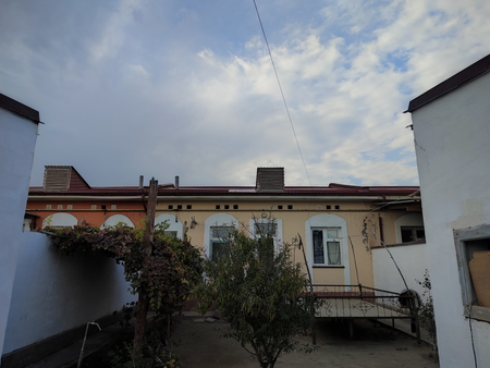 Катеж 2 сотихли уй сотилади