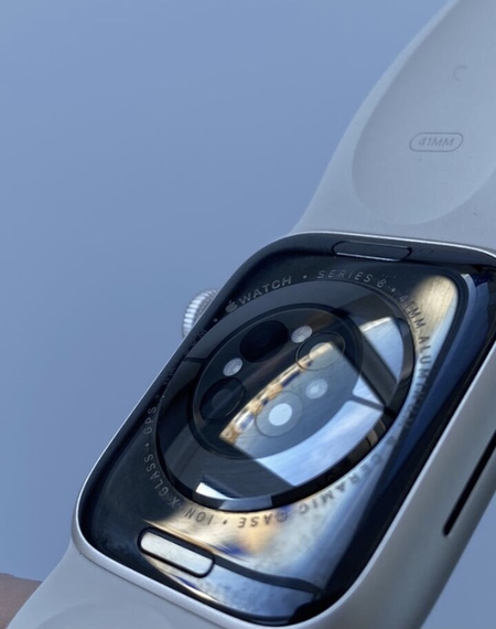 Apple Watch 8 41 mm Starlight