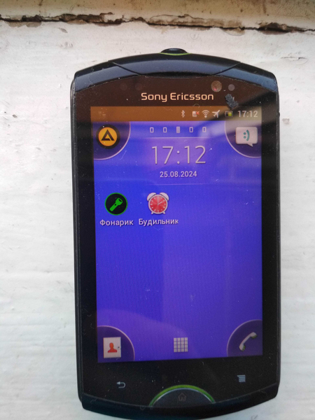 продается смартфон Samsung galaxy, Sony Ericson. Nokia