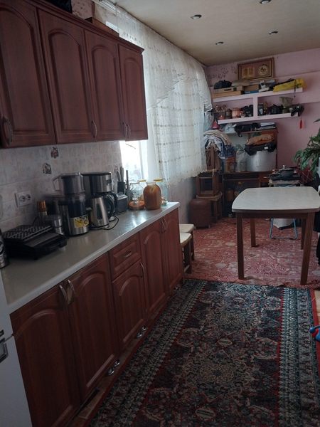 Продаётся 4х комнатная квартира