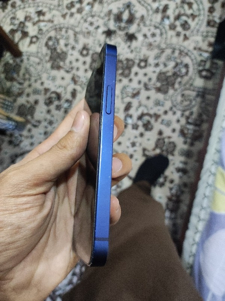 iPhone 12 mini yaxwi sostayaniya