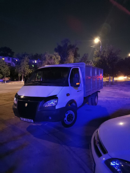Vivoz musora po gorodu gaz 53 gazelle