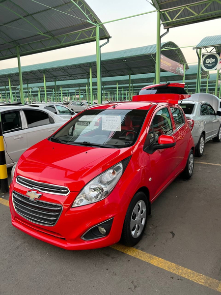 Продаю спарк в отличном состоянии автомат