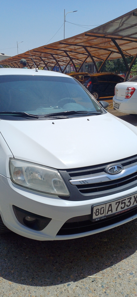 Lada granta 2014 sotiladi