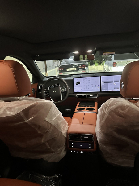 L6 max orange salon