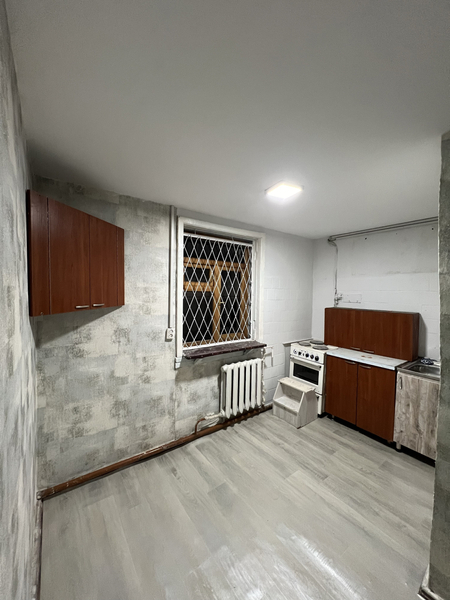Срочно Продается Спутник-3 3 ком