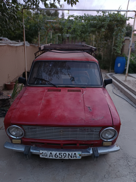 Vaz 21 02 , 1976 yil, matori yahshi!