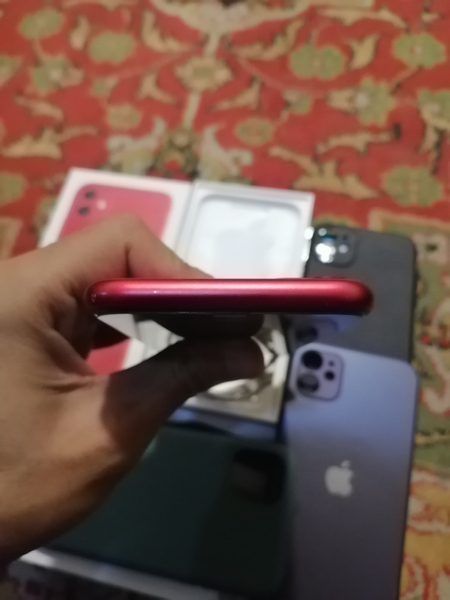 Iphone 11 128gb sotiladi