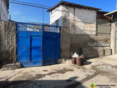 Gor balnitsa hududida hovli sotiladi!