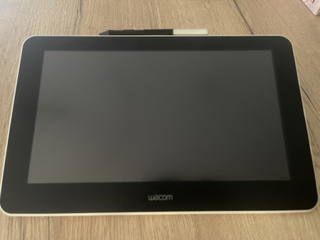Wacom One (Creative Pen Display)
