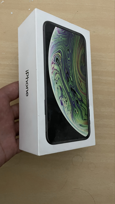 Iphone XS sotiladi / продается 256 GB