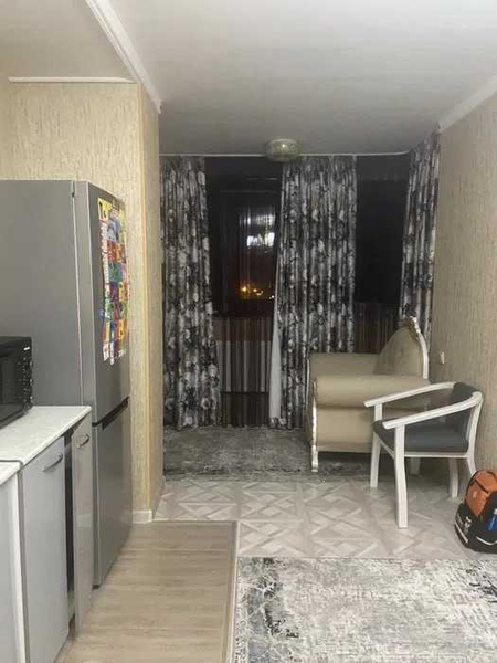 (К124309) Yakkasaroy tumanida 4-xonali kvartira sotiladi