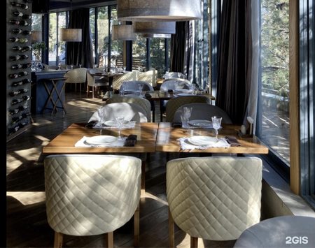 Kafe va restoranlar uchun mebellar zakazga.