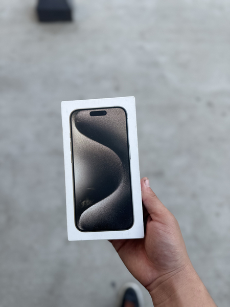 Iphone 15 pro natural titanum