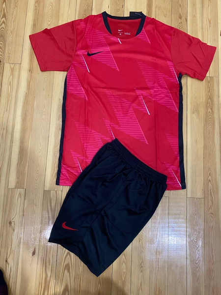 Forma adidas nike jako matiriyali zo’r narxlari arzon