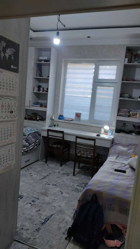 Продается участок , 3 спальни, 1 зал , столовая +кухня