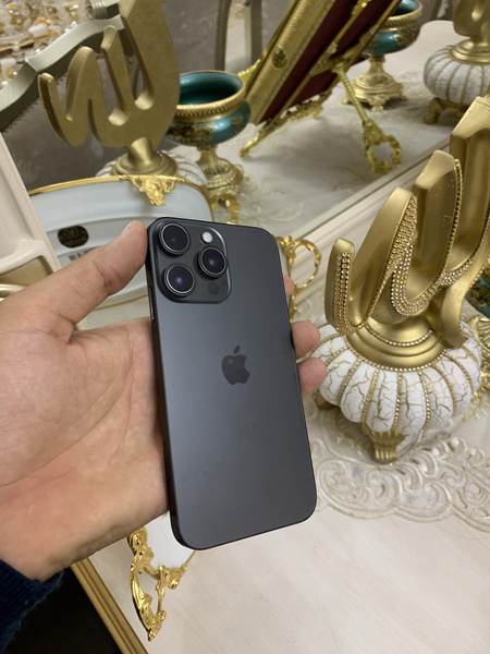Iphone Xr 15 pro korpusda
