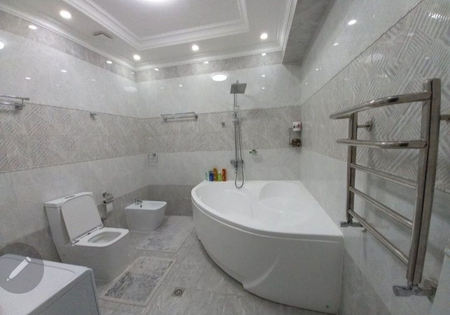 Срочно Юнусабад4. Новостройка. 3ком. Кирпичный. 100м2