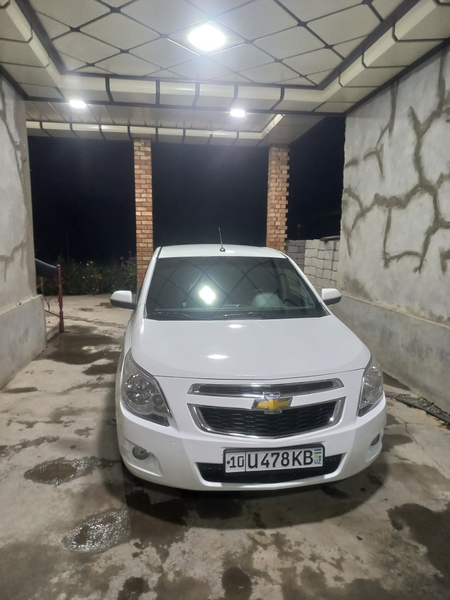 коболт сотилади 2014 краска, 2 позиция, газ бор, мошини холати зор