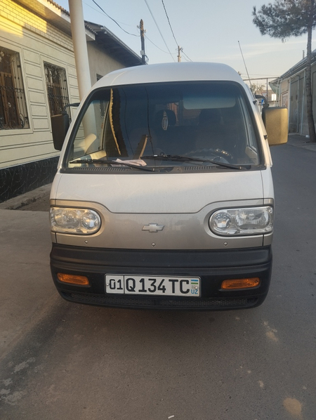 Damas sotiladi srochni