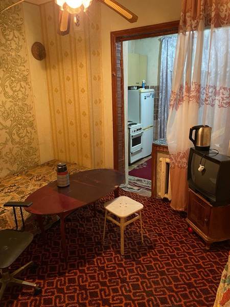 Сдам квартиру 2-х переделанную в 3-х комн