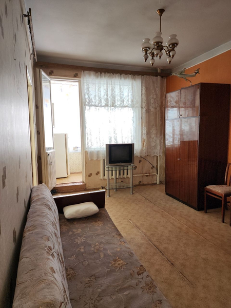 Продаю свою 1 комнату, Лисунова, Авиасозлар 4. М. Бекат 2.