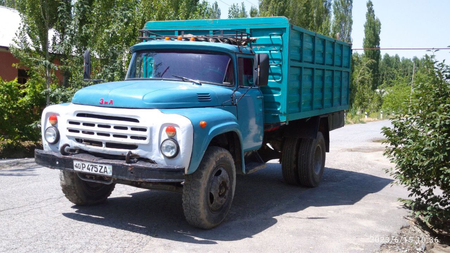 Zil yuk mashinasi srochno sotiladi