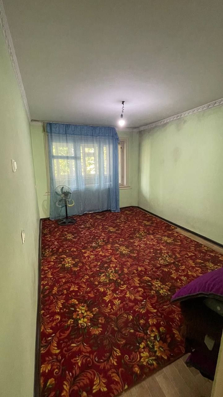 Kvartira sotiladi.