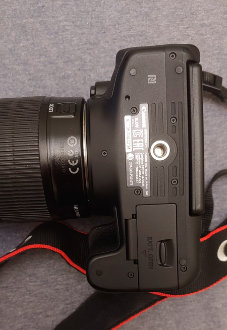 Canon 750D объектив Canon 18-135 STM полный комплект
