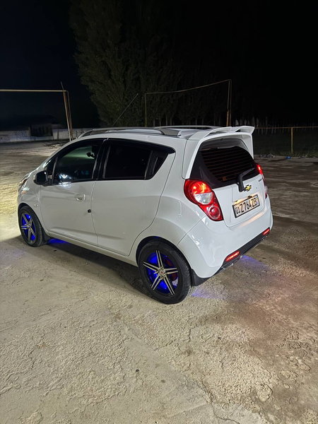 Spark 1.25 sotiladi