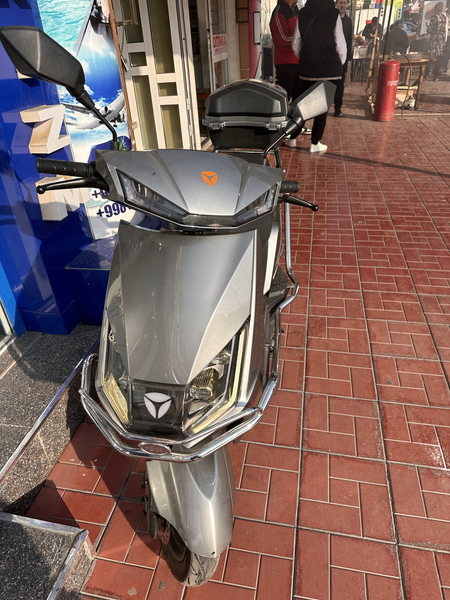 Скутер  Yadea T5